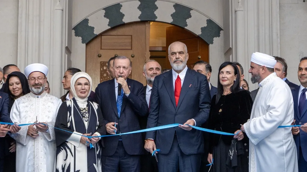 Balkan's Largest Mosque Opens in Albania | Millet News