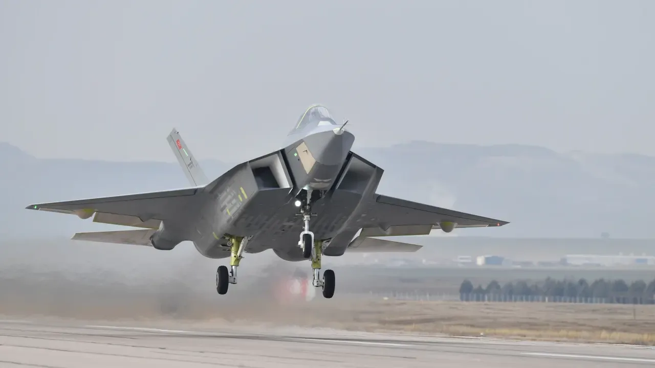 Türkiye’s KAAN set to become 1st fighter jet equipped with AI machine ...