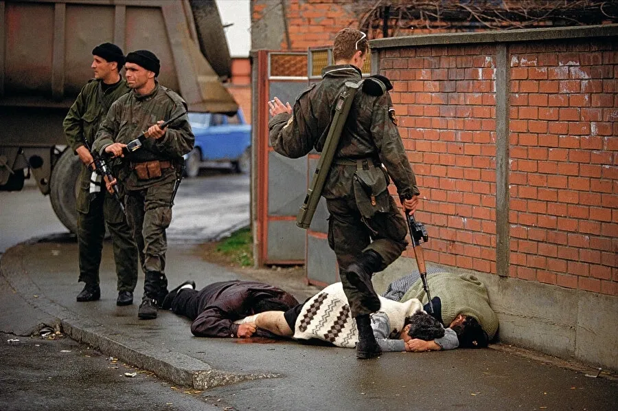 Bosnia ‘Human Safari’ scandal: Wealthy Europeans paid to hunt Bosnian ...