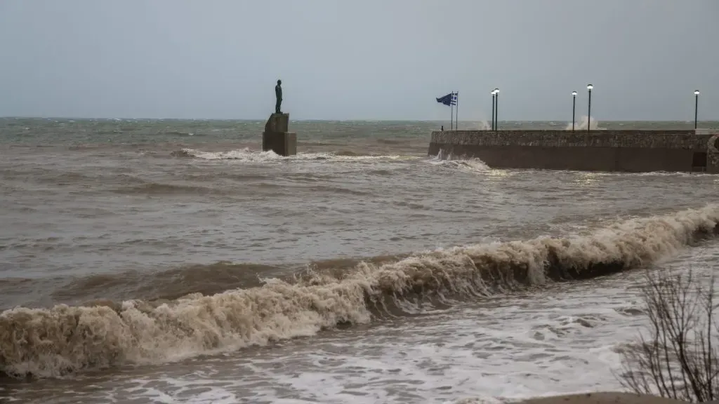 Unsettled weather with local rain and drop in temperatures across ...
